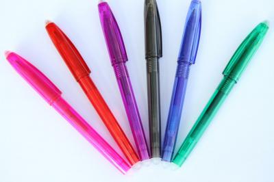 China 20 Colors Magic Friction Erasable Ink Pens 14.6cm with Eraser EN71-9 for sale