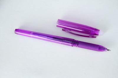 China Erasable Gel Pens Retractable Temperature Control 0.5mm Fine Point for Students Writing Drawing 145mm for sale