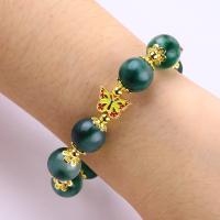 China Handmade Green Chalcedony Gemstone Bracelet 22cm Adjustable Charm Bracelet for Party Daily Wearing for sale