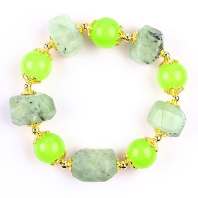 China Handmade Prehnite Gemstone Beaded Bracelet 21cm Adjustable Natural Stone Bracelet for Party Daily Wearing for sale