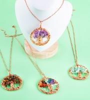 China 2.6×2.2 Inch Chakra Gemstone Necklace with Healing Crystals - 22g Handmade Spiritual Jewelry for Anxiety Relief for sale