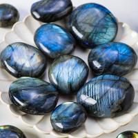 China Natural Labradorite Palm Stone 6x4x2cm Polished Irregular Worry Stone for Anxiety Relief Chakra Meditation for sale