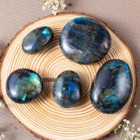 China Natural Labradorite Palm Stone 6x4x2cm Polished Irregular Worry Stone for Anxiety Relief Chakra Meditation for sale
