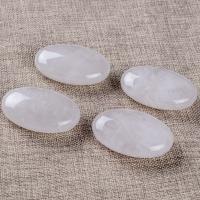 China Natural Clear Quartz Palm Stone 6x4x2cm 71g for Reiki Energy Chakra Meditation and Anxiety Relief for sale