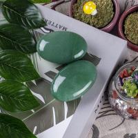 China Natural Polished Green Aventurine Palm Stone 6x4x2 cm 71g for Stress Relief and Home Decoration for sale