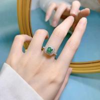 China Green Square Shape Zircon Wedding Ring 925 Sterling Silver - Customizable Size & 1 Piece MOQ for Women's Bridal Jewelry for sale