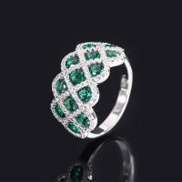 China Zircon 925 Sterling Silver Flower Engagement Ring - Customizable Size with 1 Piece MOQ for Wedding Jewelry for sale