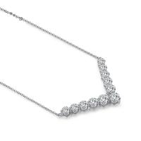 China 18K Gold Moissanite Smile Necklace Pendant - Customizable 1 Piece MOQ for Bridal & Engagement Jewelry for sale