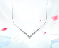 China 18K Gold Moissanite Smile Necklace Pendant - Customizable 1 Piece MOQ for Bridal & Engagement Jewelry for sale