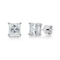 China 18K Gold Moissanite Diamond Stud Earrings - Customizable Size & 1 Piece MOQ for Bridal & Gift Jewelry for sale