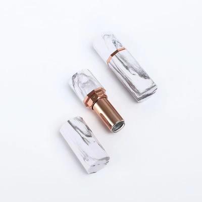 China Custom Rubber Seal Screw Closure for 10g Lipgloss Cosmetics Packaging Solution for sale