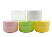 China 50ml Round Plastic Cosmetic Cream Jar with Inner Liner and Lid in Multiple Colors for sale