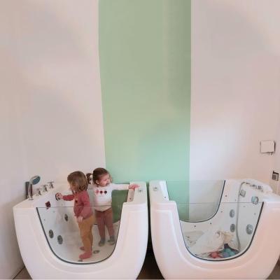China Shower Handle Baby SPA Bathtub Newborn Baby Tub 1.1m With LED Lights for sale