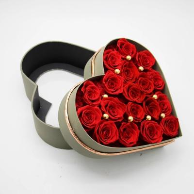 China Preserved roses real flowers in heartshaoe box never withered roses that last a year for sale