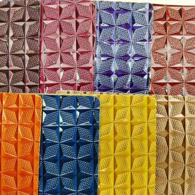 China Discolor Sparkle Vinyl PVC Faux Leather Fabric Knitted Bag Box  Case Leather for sale