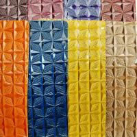 China Discolor Sparkle Vinyl PVC Faux Leather Fabric Knitted Bag Box  Case Leather for sale