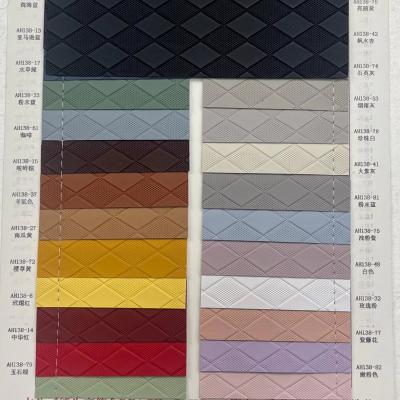 China Diamond Quilted Eco-Friendly PU Artificial Leather Various Colors Stretchable Fabric for Garments Outdoor REACH RoHS Compliant for sale