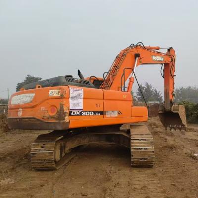 China Doosan DX300LCA Used Hydraulic Excavator 30 Ton DE08TIS Engine 2018 for sale