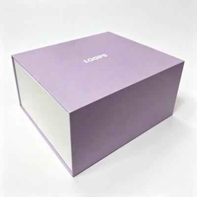 China Magnetic Flip Top Gift Boxes with Embossed Logo Pantone Spot Color Printing Cosmetic Packaging for sale