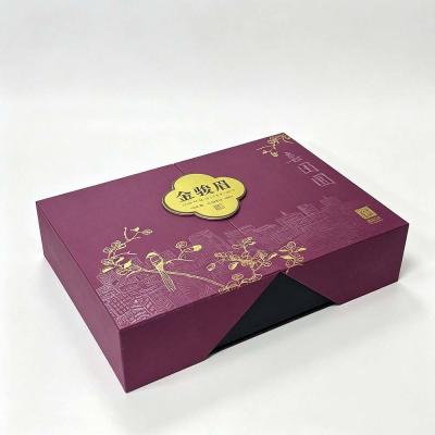 China Custom Gatefold Rigid Gift Box with Velvet Pearl Cotton Insert for sale