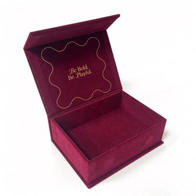 China Velvet Magnetic Jewelry Packaging Boxes Customized with Gold Foil Logo for sale
