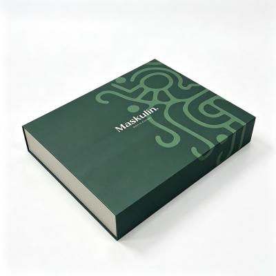 China Green Magnetic Jewelry Box Customized with EVA Insert Embossed UV Logo for sale