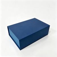 China Cosmetic Packaging Custom Magnetic Box with Cardboard Insert for sale
