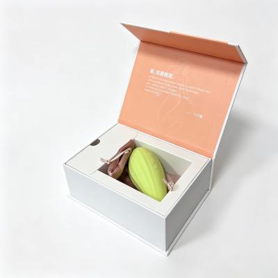 China Cosmetic Packaging Custom Magnetic Box with Cardboard Insert for sale