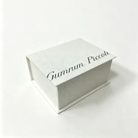 China Gift Packaging Magnetic Closure Boxes White With Gold Foil / Flocking Insert for sale