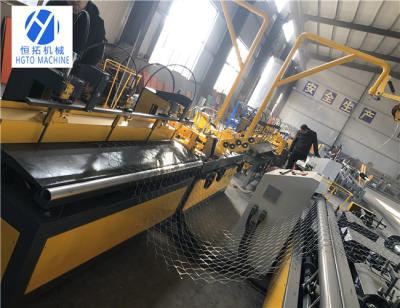China Diamond Mesh Making Chain Link Fence Machine For Highway Shockproof 220v for sale