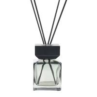China Empty Clear Reed Diffuser Bottle Wholesale Glass Perfume Bottles 20ml to 100ml Custom Sizes for sale