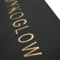 China Custom Rigid Cardboard Cosmetic Packaging Box with Foam Insert 153gsm Texture Paper for sale