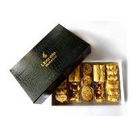 China Custom Recycled Cardboard Baklava Food Gift Boxes with Plastic Tray 10x10x5cm for sale