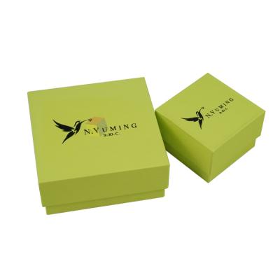 China Custom Jewelry Packaging Box with 157gsm Paper & 1000gsm Cardboard - Eco Friendly Gift Box with Foam Insert for sale