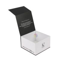 China Magnetic Folding Hat Box Square Display Custom Hard Cardboard Uv Resistant for sale