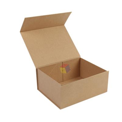 China Recycled Luxury Clothing Packaging Box - 1500gsm Rigid Cardboard with Magnetic Closure | Custom Sizes for sale