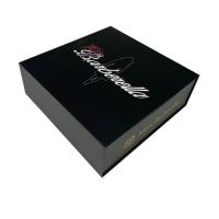 China Custom Black Magnetic Gift Box with Silk Interior & Gold Foil Printing - 500pcs MOQ, 10-Day Production for sale