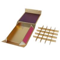 China Magnetic Closure Diwali Sweets Gift Box Customizable With Gold Paper Divider for sale