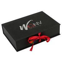 China Custom Magnetic Hair Extension Packaging Box 290x210x70mm with Satin Lining and Waterproof Design for sale