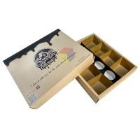 China Recycled Kraft Paper Foldable Takeaway Dessert Box 350gsm Custom Size Food Packaging for sale