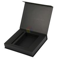 China Wholesale Custom Logo Hard Cardboard Black Magnetic Gift Box with Paper Tray 500pcs MOQ for sale