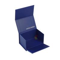China Magnetic Closure Paper Rigid Cardboard Custom Gift Box Packaging With Logo Printing for sale