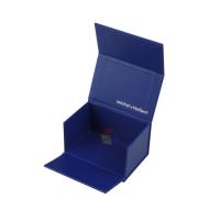China Magnetic Closure Paper Rigid Cardboard Custom Gift Box Packaging With Logo Printing for sale