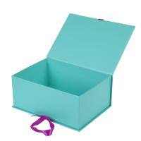 China Custom Logo Print Magnetic Hair Extension Box with 157gsm Paper & 1200gsm Cardboard Construction for sale