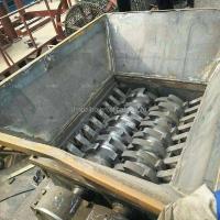 China Say Goodbye to Metal Shells and Household Waste with Our Dual-Shaft Shredding Machine for sale