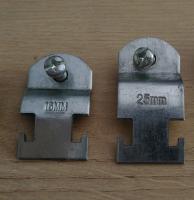 China BS4568 Electronic Galvanized Conduit Strut Clamp 20mm 25mm 32mm Thickness 1.5mm 2.0mm for sale