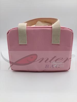 China Pink 420D Polyester Travel Cooler Bag Anti Moisture Strong Impact Resistance for sale
