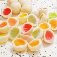 China 3.6g Assorted Fruit Flavor Crispy Soft Milk Candy / Children'S Favorite Milk Ball Candy for sale