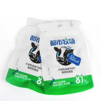China Blueberry Flavor Chewy Milk Candy In Bag Individual Packing HACCP for sale