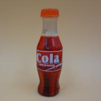 China Bubble Gum Candy Cola Bottle Shape Chewing Gum Low Sugar Low Cal Snack For Children for sale